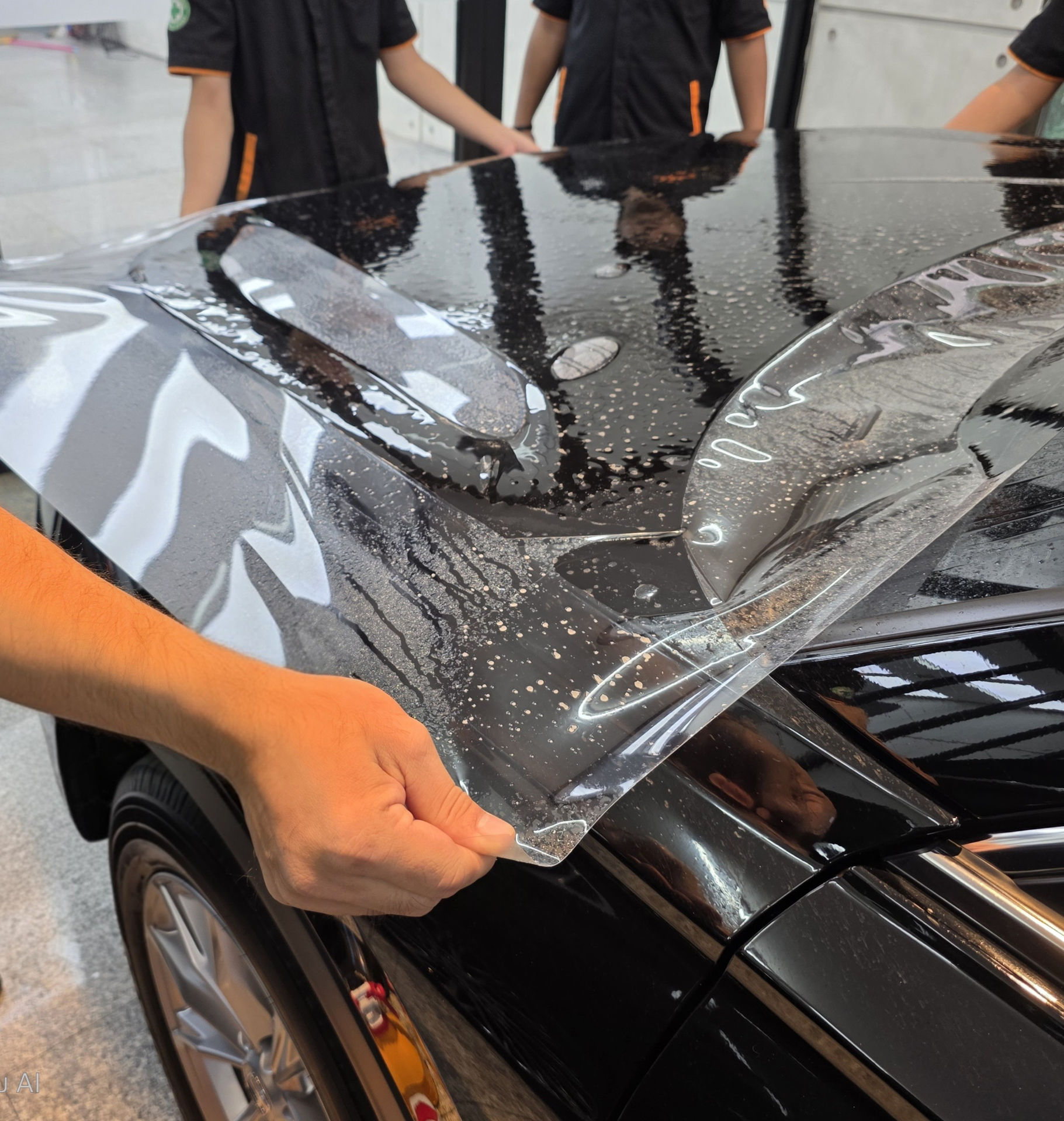 ฟิล์มกันรอย Premium Aliphatic TPU ติดตั้งโดยทีมช่างมืออาชีพที่เก็บทุก ...